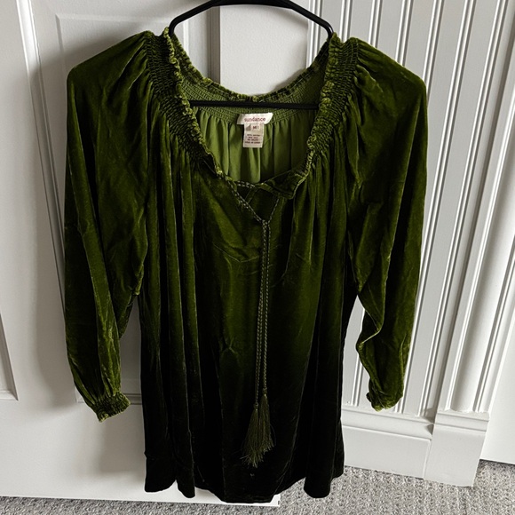 Sundance | Tops | Sundance Green Velvet Womens Blouse Size Medium ...